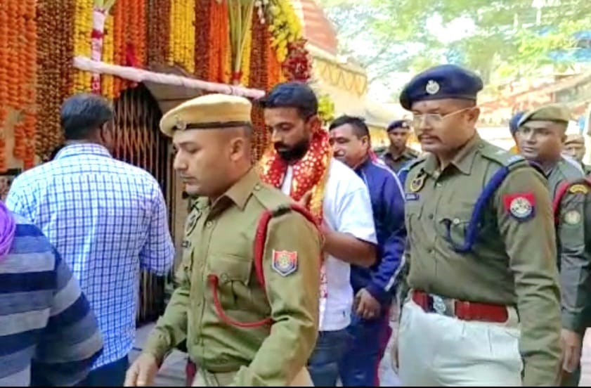 Assam: Indian cricketer Ajinkya Rahane visits Kamakhya temple in Guwahati