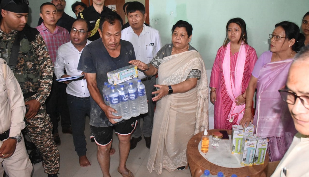Manipur governor visits flood relief camp, assures assistance to ...